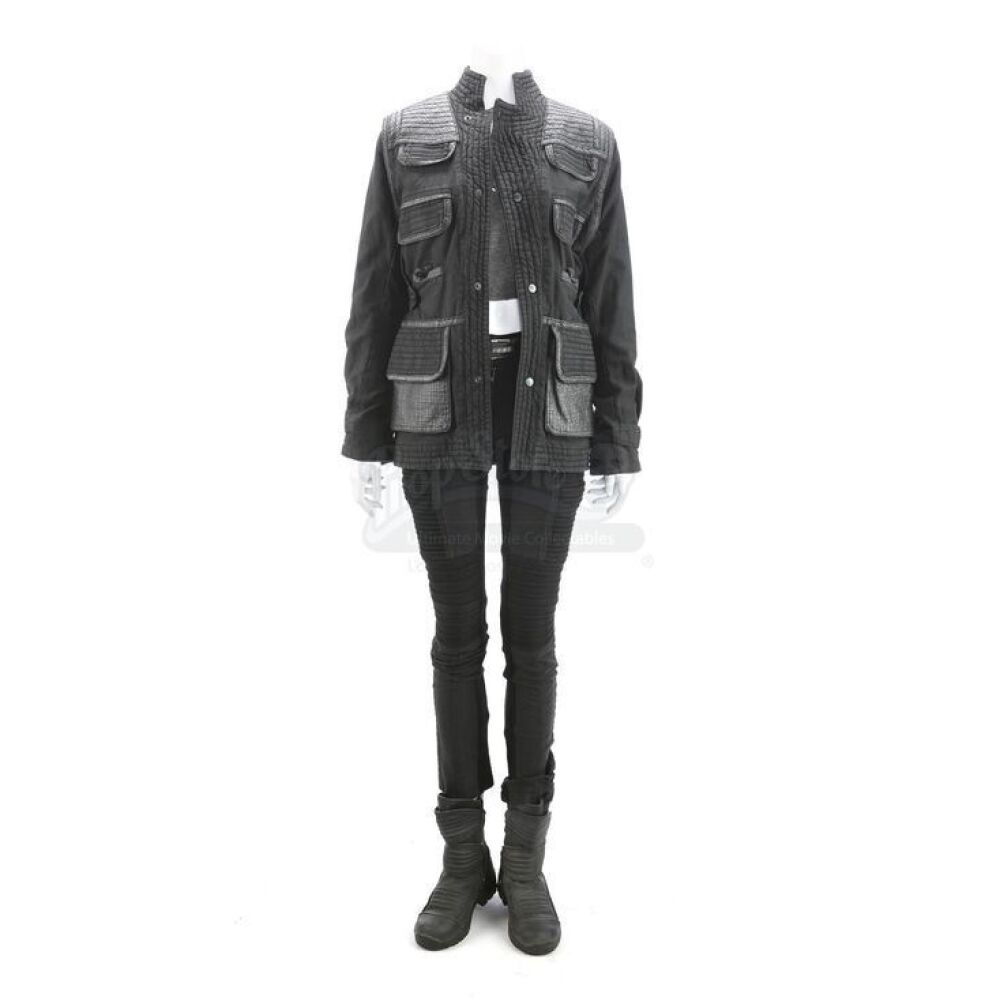 Lot # 142 - The Divergent Series: Insurgent (2015): Christina's Erudite ...
