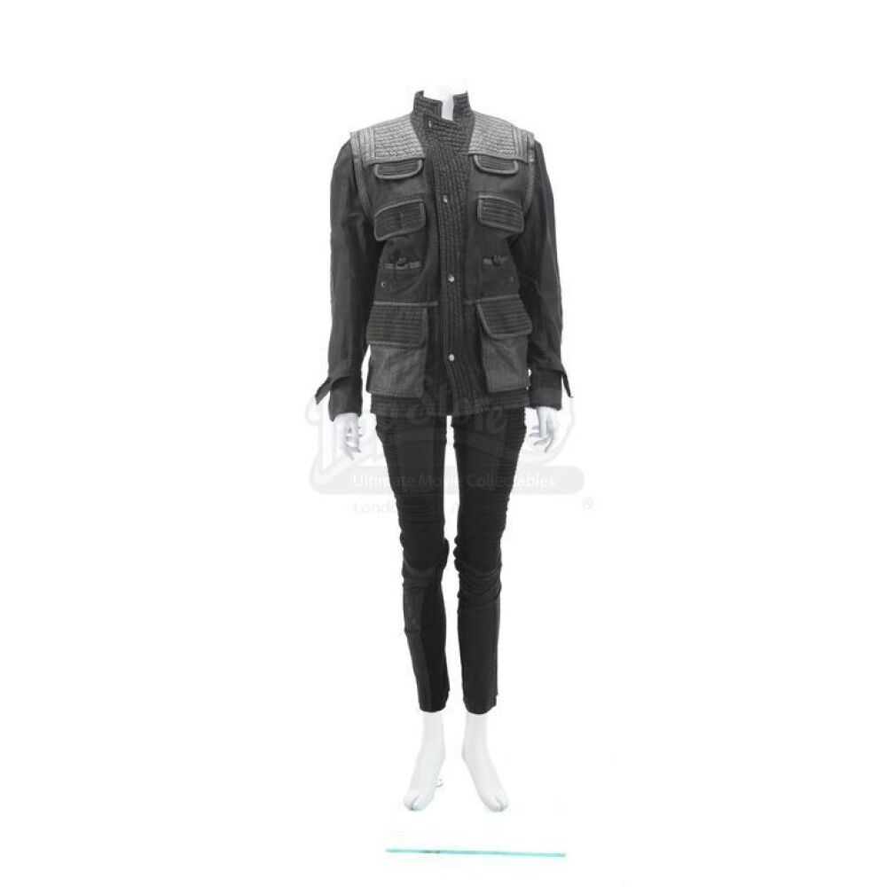 Lot # 151 - The Divergent Series: Insurgent (2015): Christina's Stunt ...