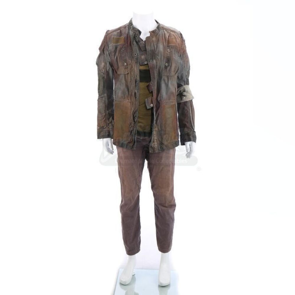 Lot # 168 - The Divergent Series: Allegiant (2016): Factionless Soldier ...