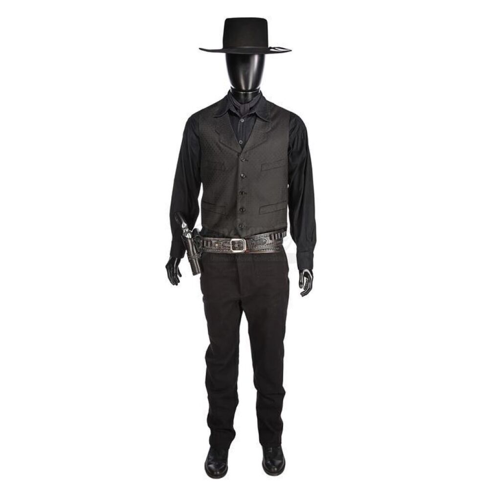Lot #522 - THE MAGNIFICENT SEVEN (2016) - Chisolm's (Denzel Washington ...