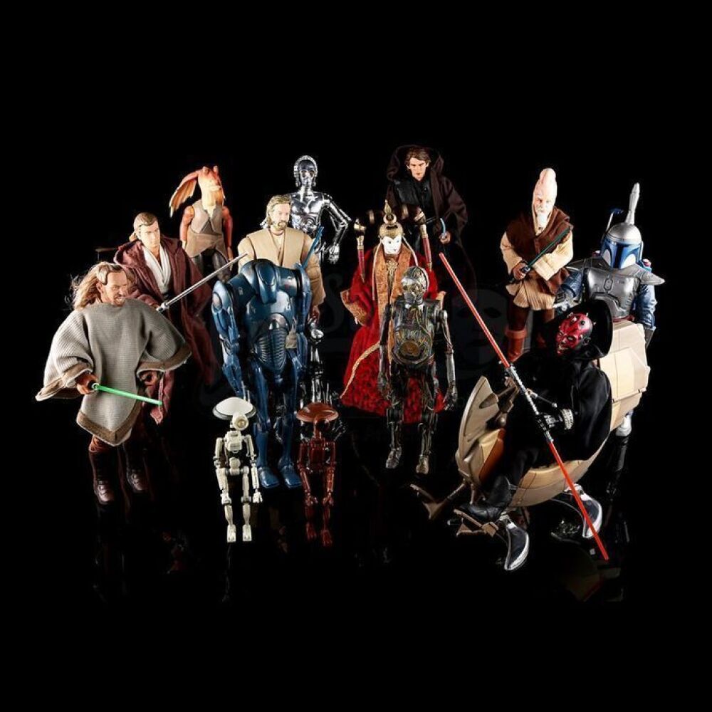 Lot # 564 - Large Size Prequel Trilogy Action Figures