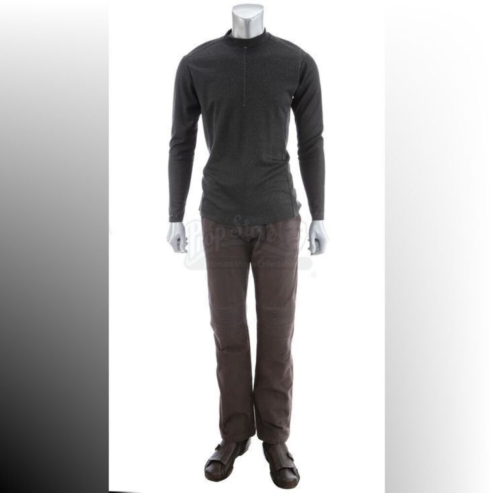 Lot # 106: STAR TREK INTO DARKNESS (2013) - Captain Kirk's Prototype ...