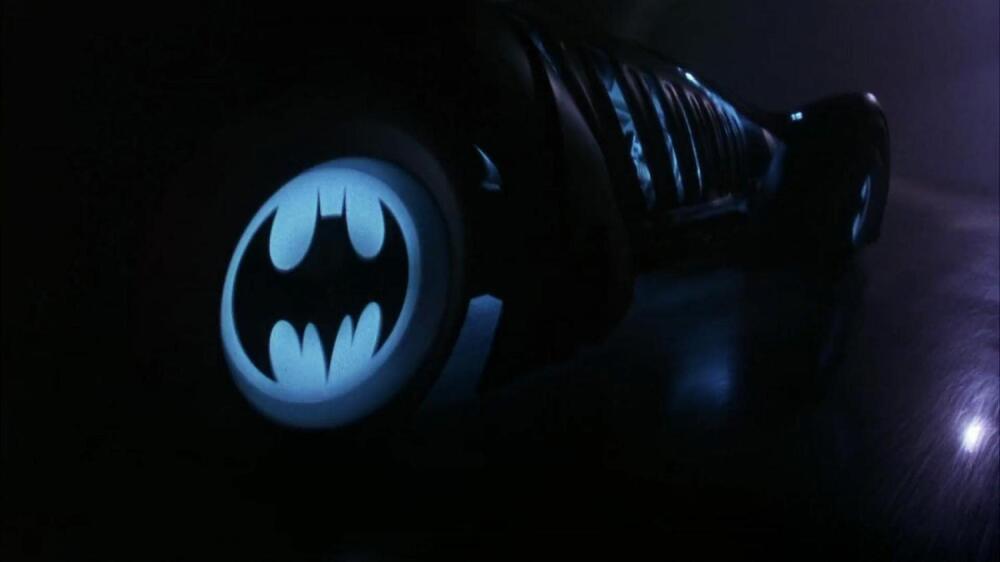 Lot #115 - BATMAN FOREVER (1995) - Batmobile Hubcap Decal
