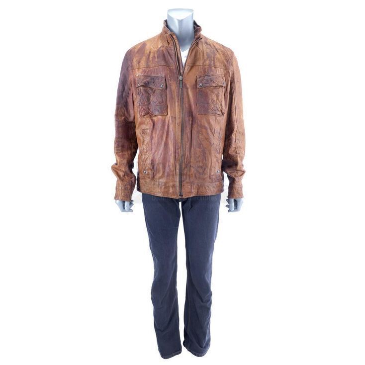Lot # 833: LOOPER (2012) - Old Joe's (Bruce Willis) Blood-Splattered ...
