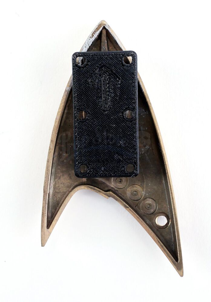 Lot # 70: Star Trek: Discovery/Star Trek: Short Treks - Hero Starfleet ...