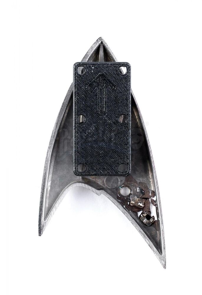 Lot # 131: Star Trek: Discovery/Star Trek: Short Treks - Hero ...