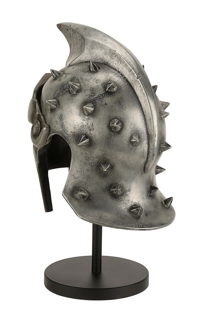 Lot #141 - GLADIATOR (2000) - Maximus' (Russell Crowe) Arena Helmet and ...