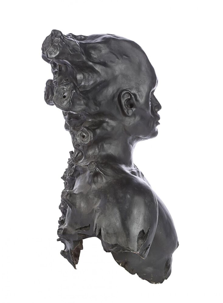 Lot #260 - NIGHTBREED (1990) - Full-size Baphomet Statue