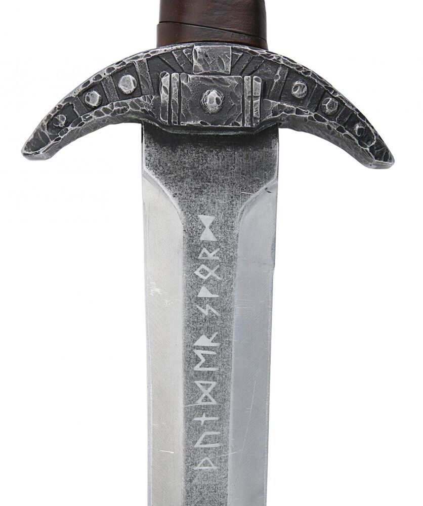 Lot #810 - PATHFINDER (2007) - Ghost's (Karl Urban) Hero Sword