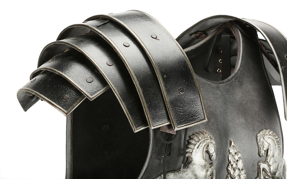 Lot #142 - GLADIATOR (2000) - Maximus' (Russell Crowe) Arena Armour