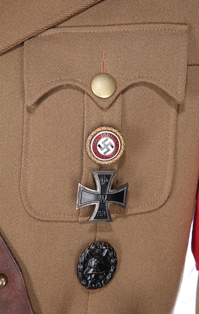 Lot #192 - INGLOURIOUS BASTERDS (2009) - Adolf Hitler's (Martin Wuttke ...