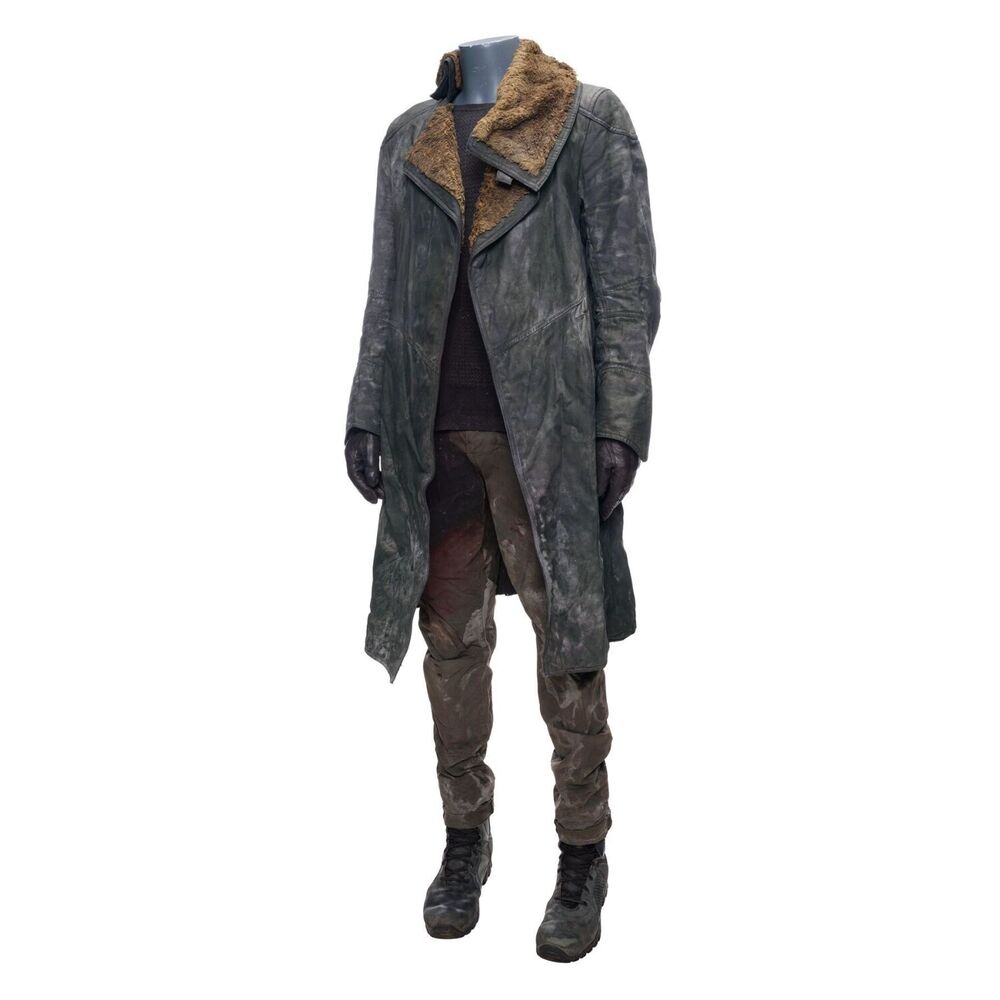 200. K's (Ryan Gosling) Screen-Matched Seawater-Distressed Costume ...