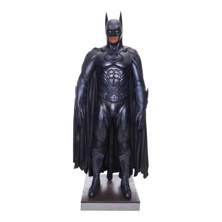 39. Batman's (George Clooney) Batsuit on Display ### BATMAN & ROBIN (1997)