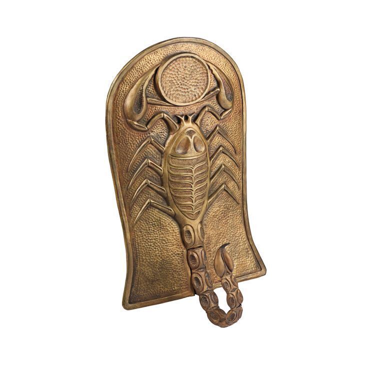 282. The Scorpion King's (Dwayne Johnson) Stunt Shield ### MUMMY ...